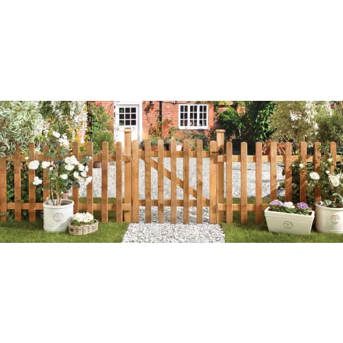 Wickes picket fence store