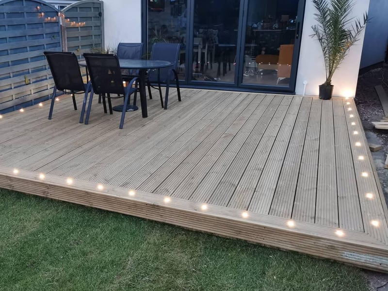 Decking Ideas & Advice | Garden Ideas & Advice | Wickes.co.uk