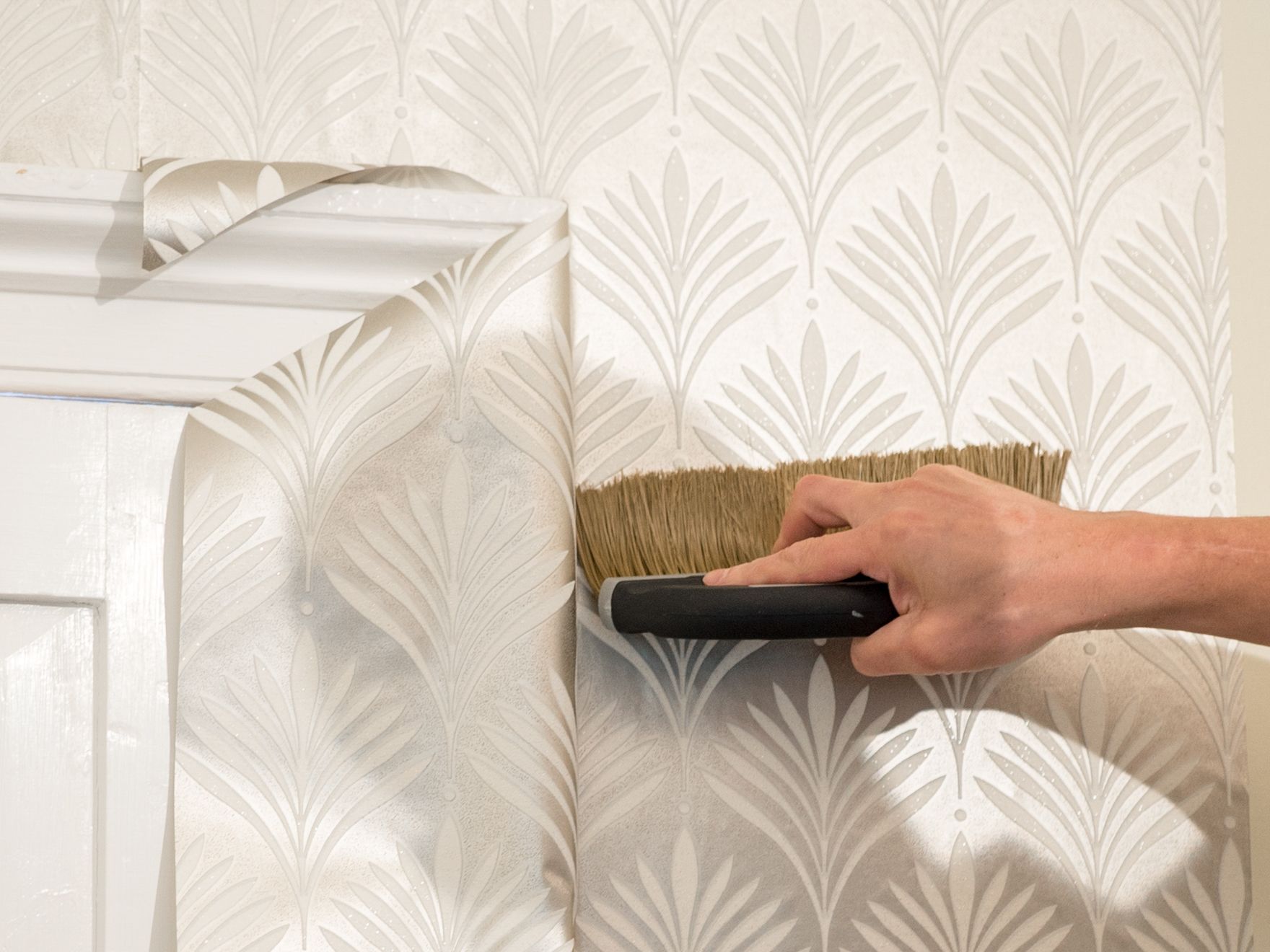 How to Wallpaper a Room | Hanging Wallpaper | Wickes