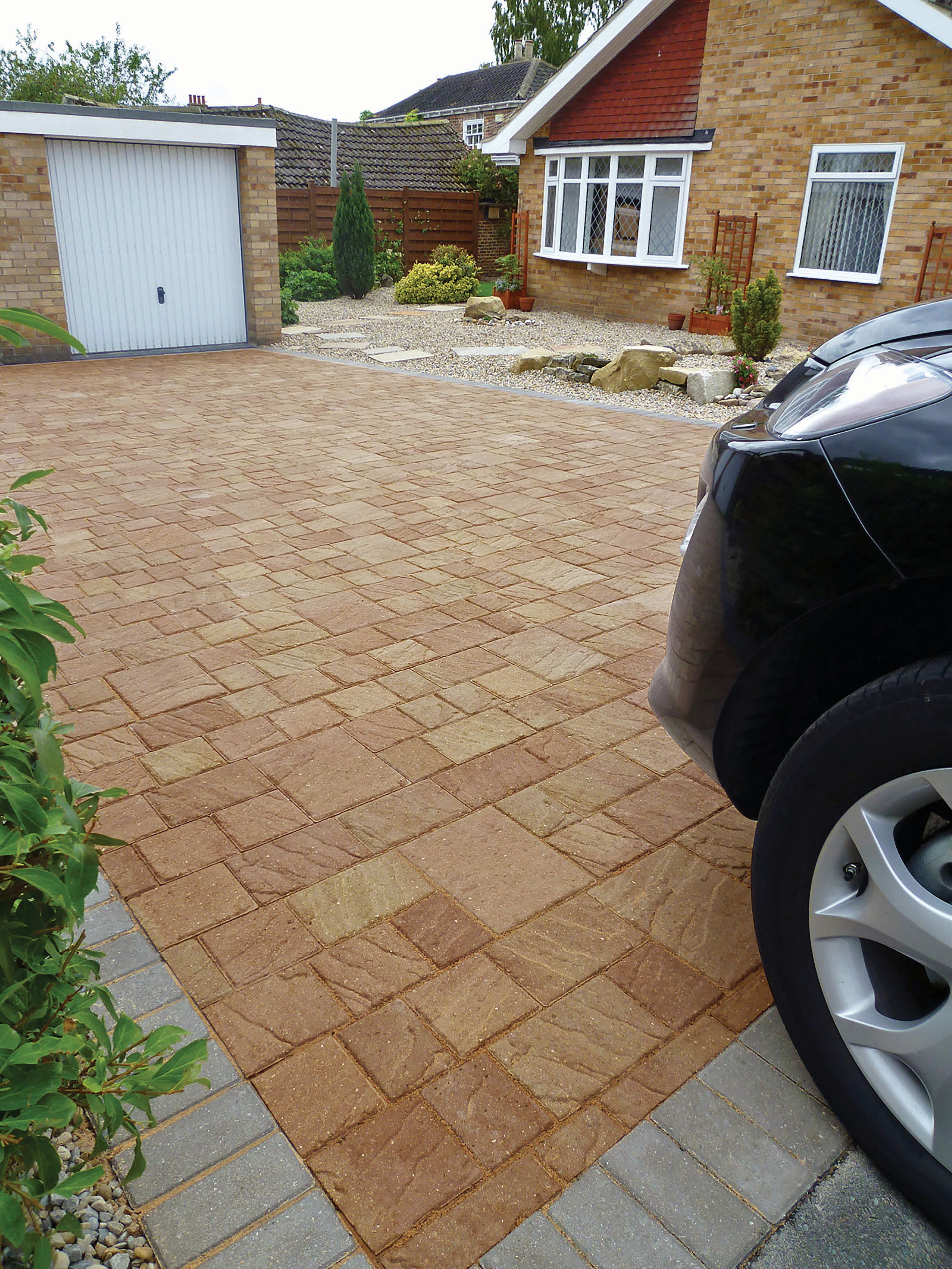 Offer Wickes Marshalls Drivesett Natrale Textured Driveway