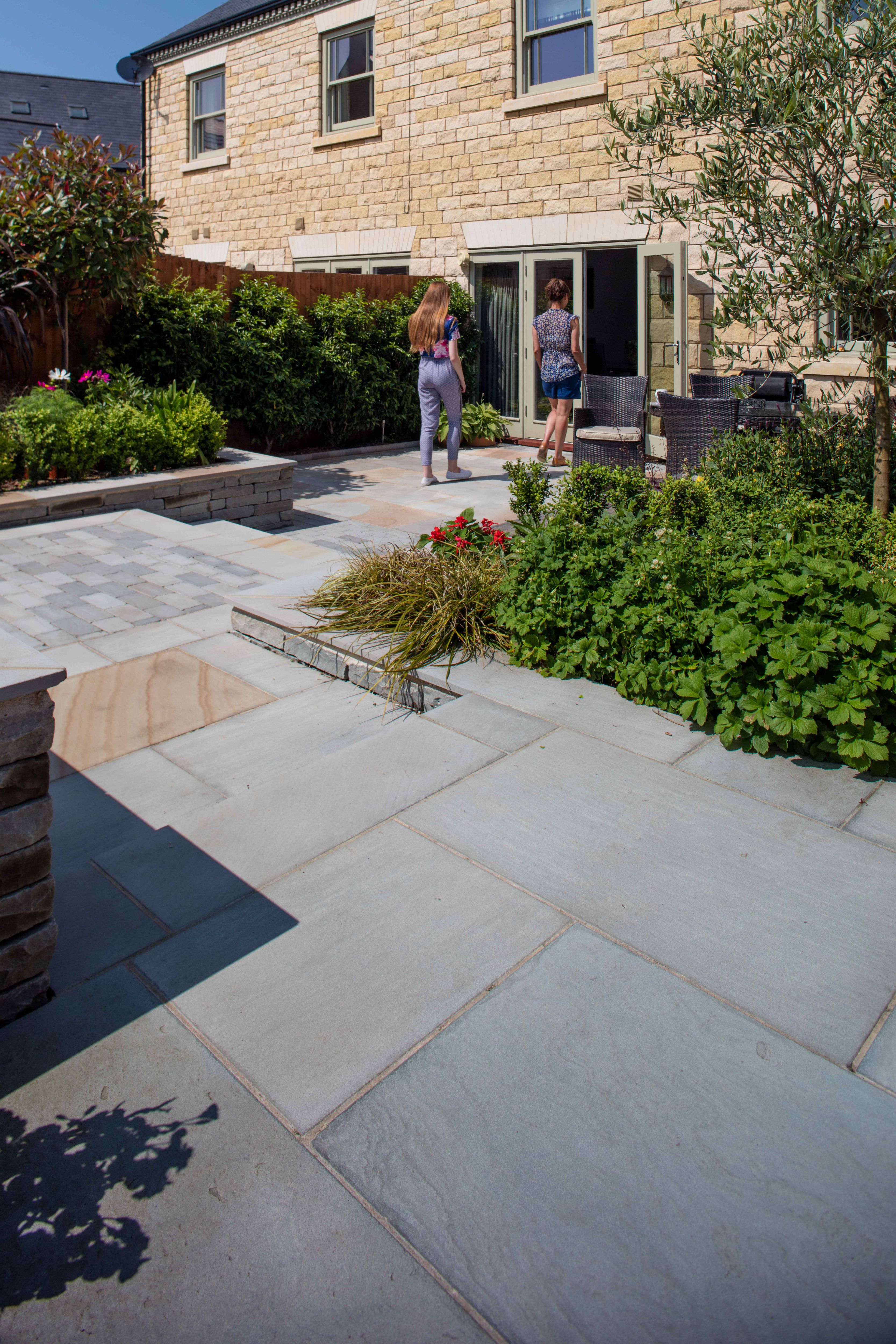 Sandstone Paving Slabs | wickes.co.uk